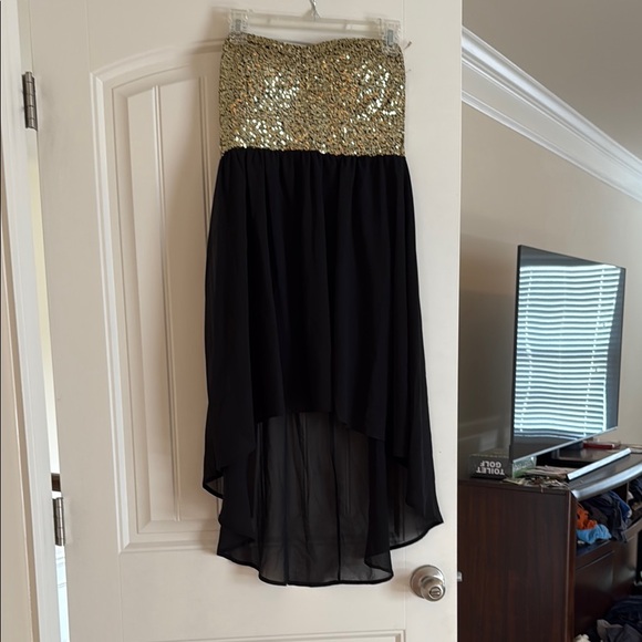 intro. | Dresses | Intro Gold And Black Embellished Aline Prom Dress ...